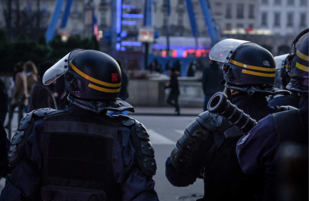 Des CRS déployés à Nantes pour des interventions rapides. - UNRP